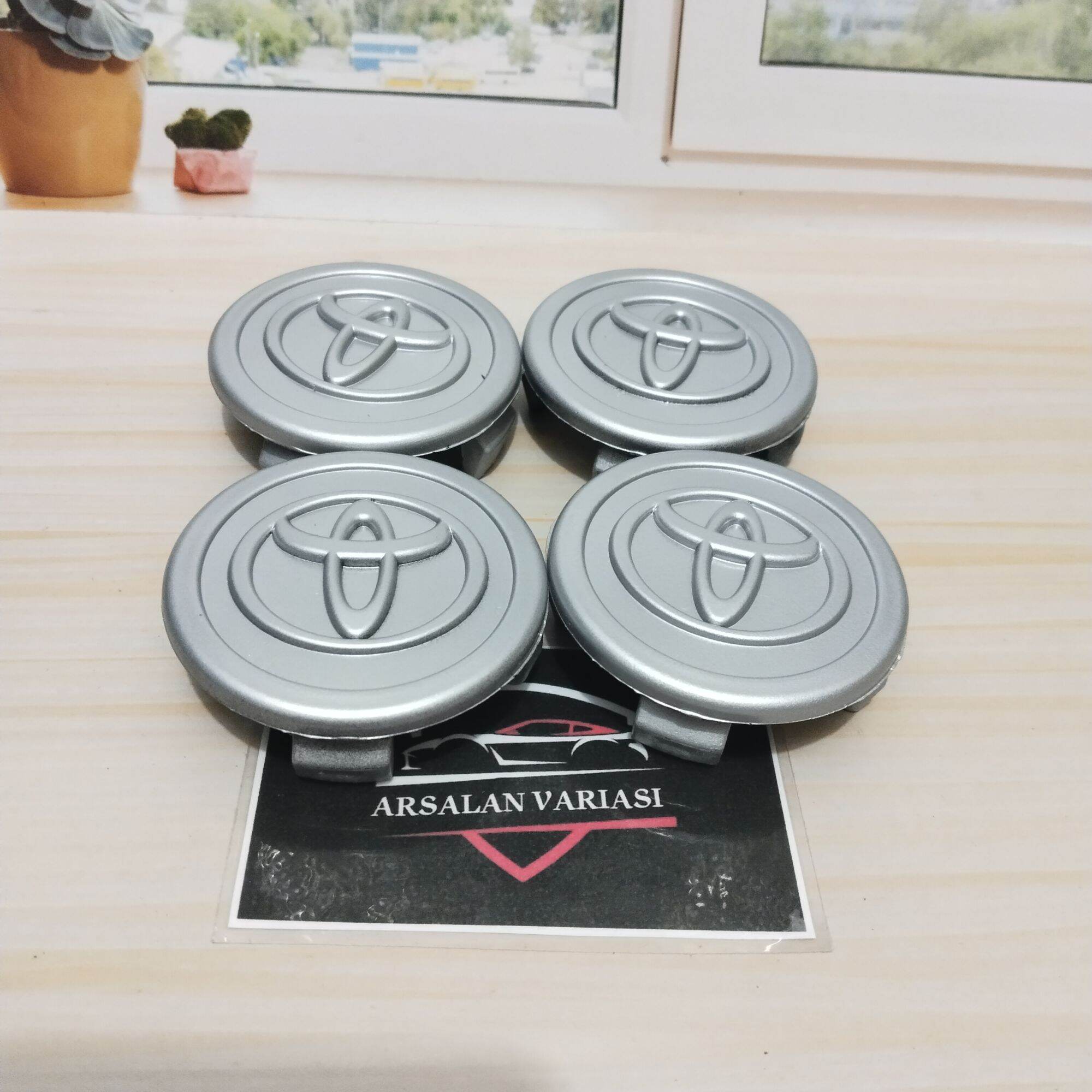 dop roda tutup velg mobil toyota kijang innova diameter 6,2cm | Lazada ...