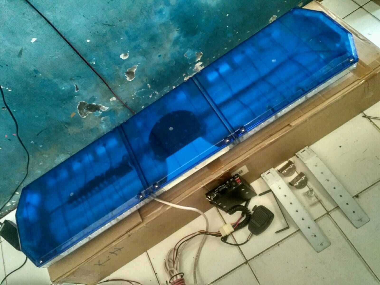 Strobo rotator roof-top type 8100 plus modul toa sirine patwal ambulan ...