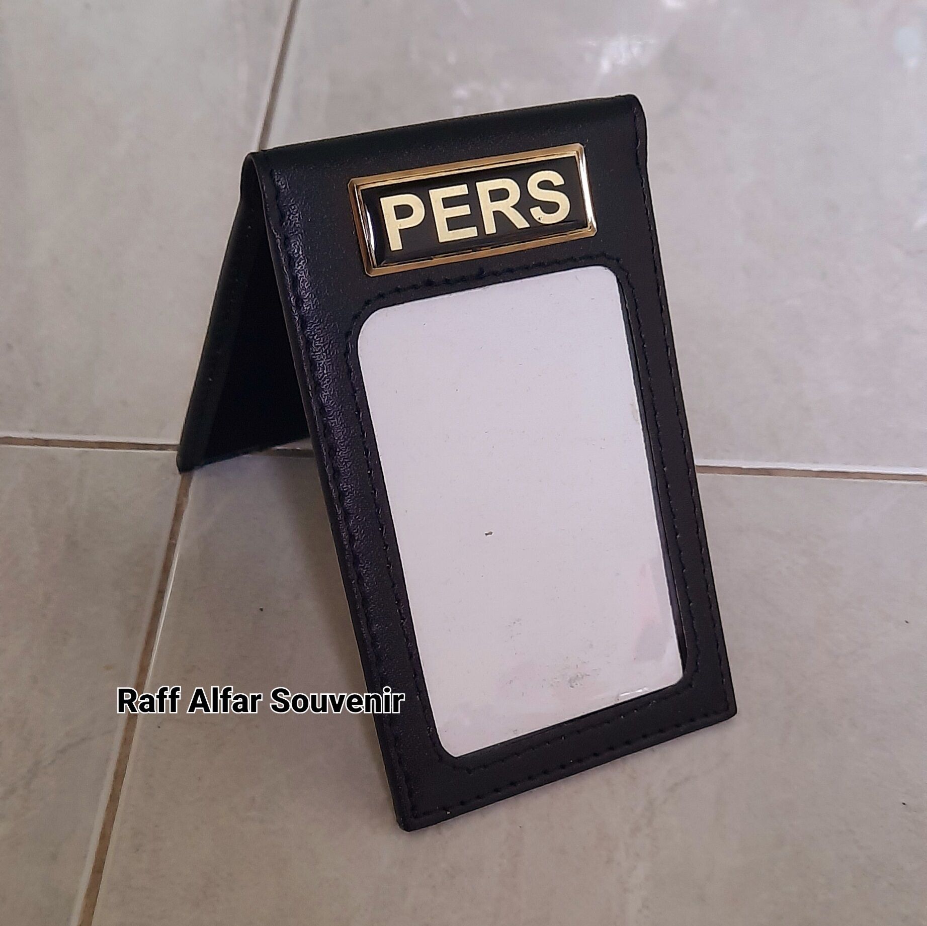 NAME TAG PERS TEMPAT KTA WARTAWAN PERS MODEL KANTONG BOLAK BALIK MAGNET ...