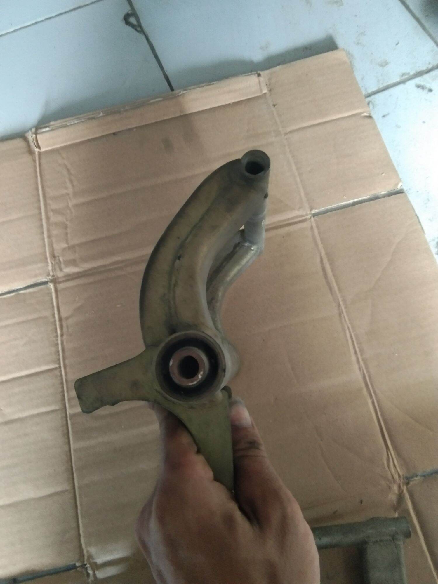 lengan ayun engine mounting Honda beat karbu/seccupy karbu/spacy karbu ...