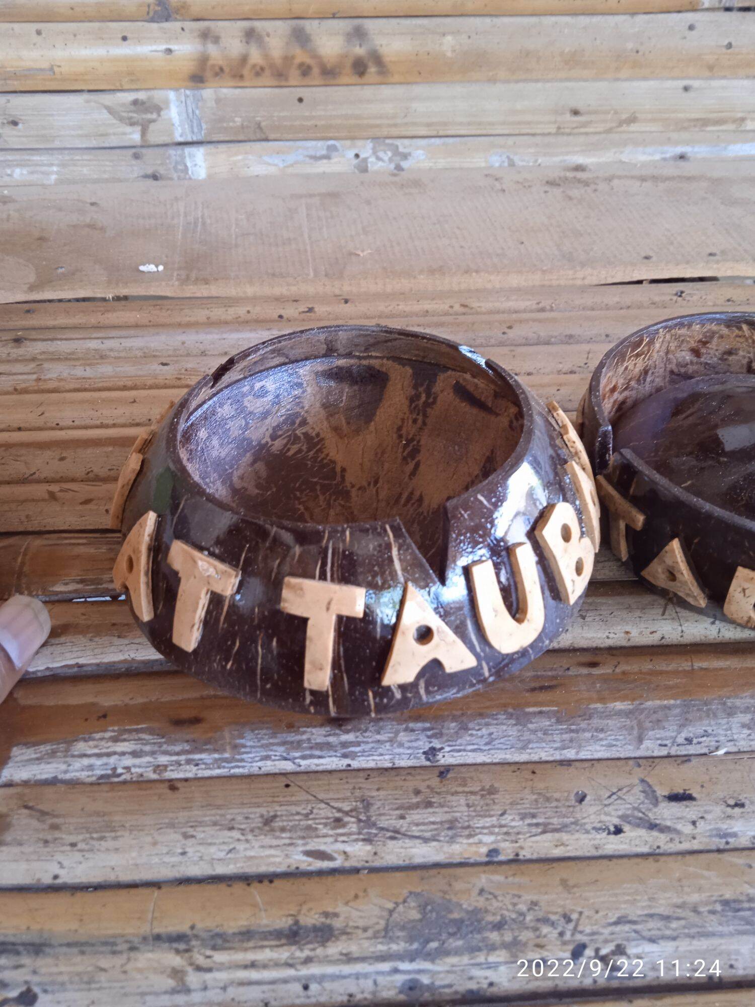 asbak rokok, tempak sampah rokok, custom nama, bahan tempurung/batok ...