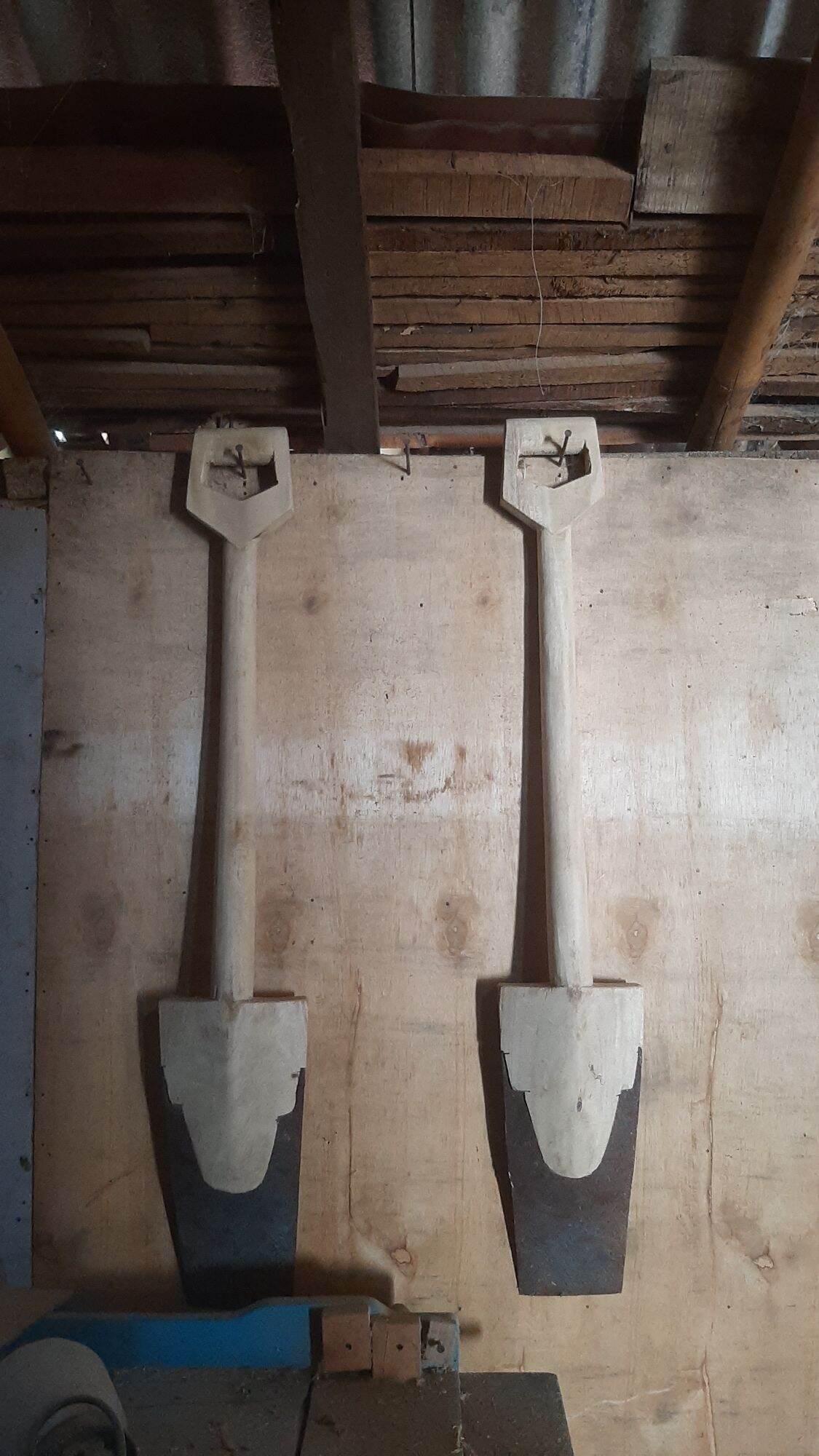 Lempak sekrop lencek cangkul gali tanah sawah | saluran air tanaman ...