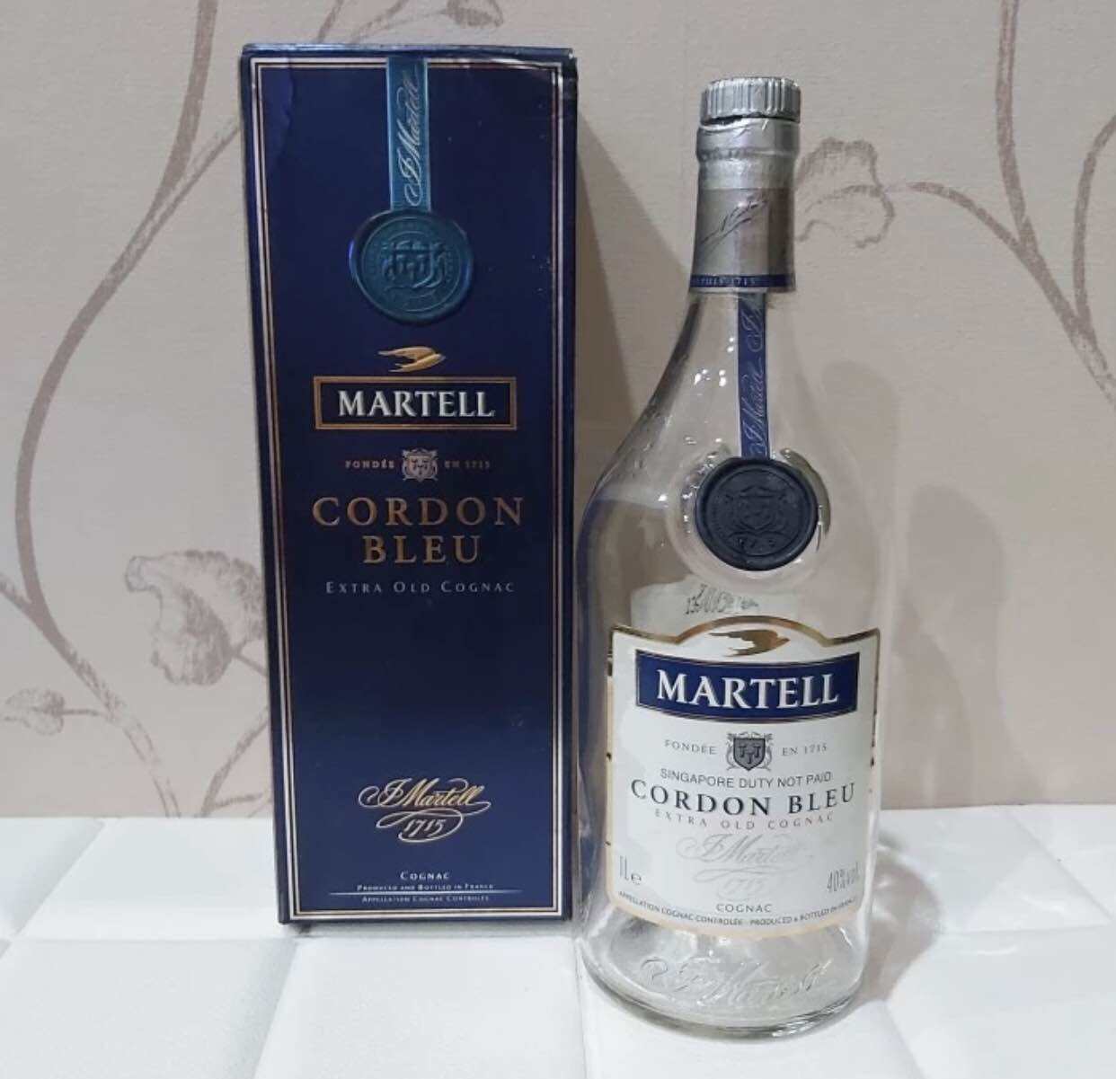 botol bekas miras martel cordon bleu 1L / botol pajangan / botol koleksi | Lazada Indonesia