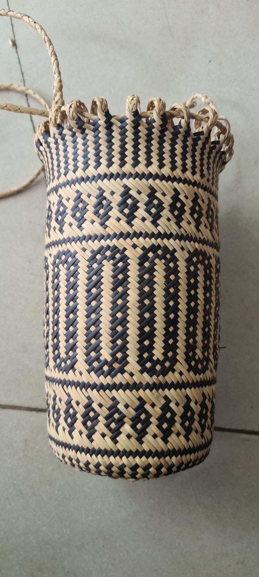 TAS ANJAT tas Rotan Tas khas Suku Dayak | Lazada Indonesia