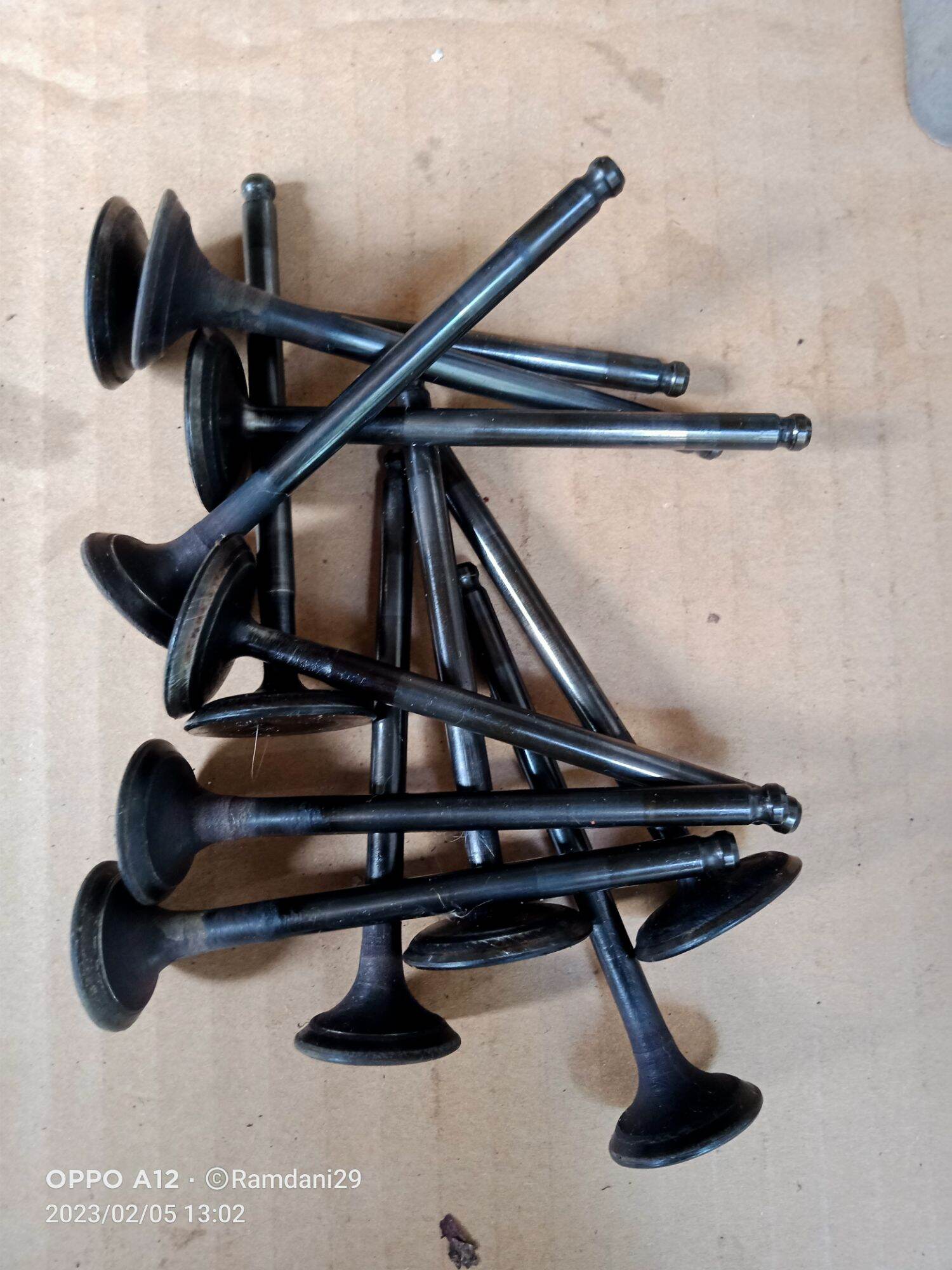 klep api dan minyak mobil Daihatsu Xenia 1000cc original copotan ...