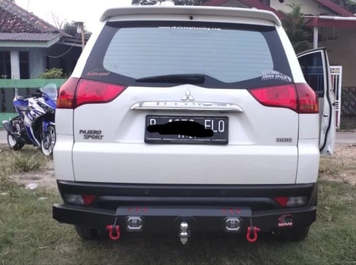 Towing Bumper Belakang Sporty Offroad Model Luxury Mobil Pajero ...