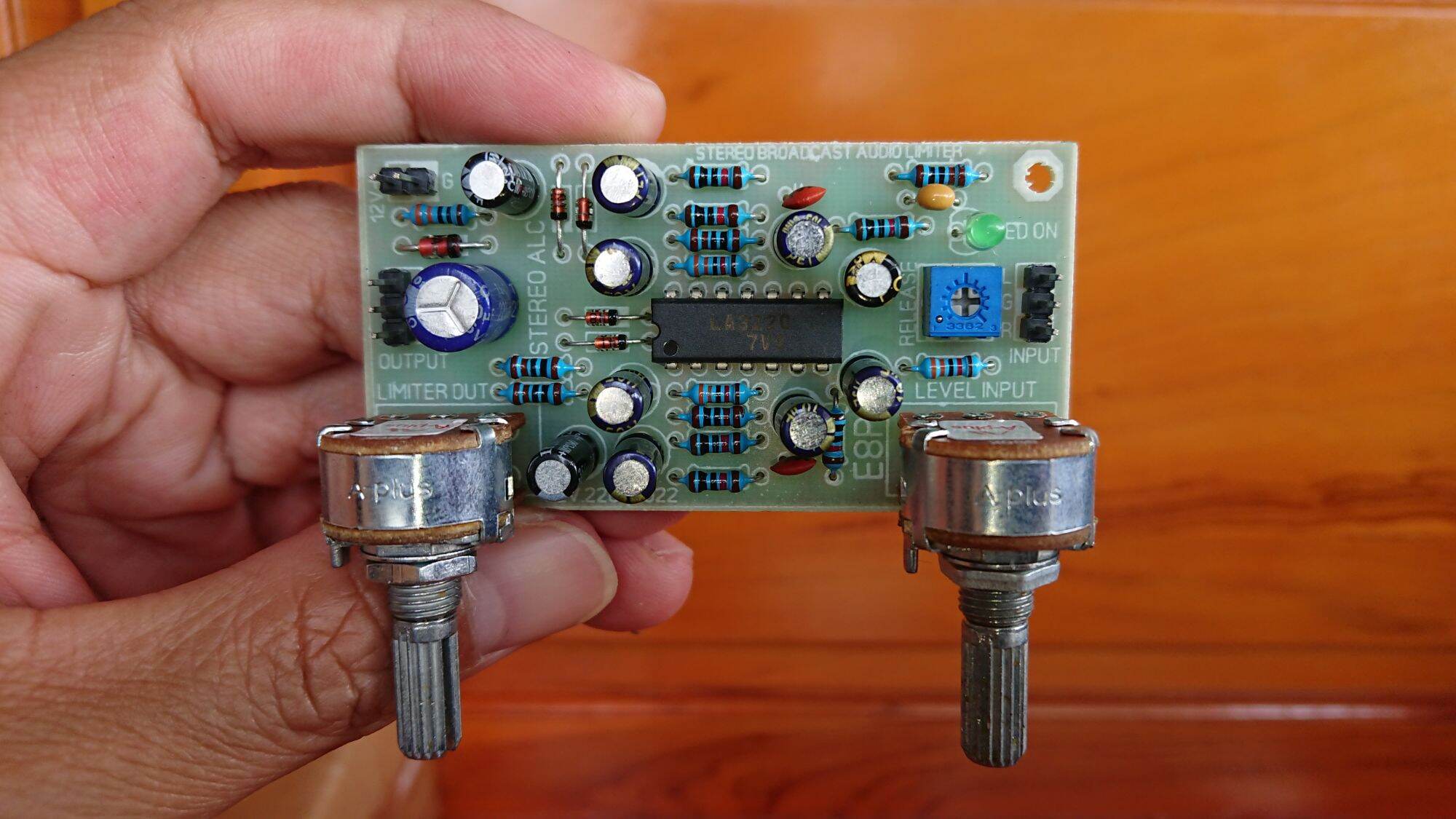 STEREO BROADCAST AUDIO LIMITER ALC COMPRESSOR LA3220 | Lazada Indonesia