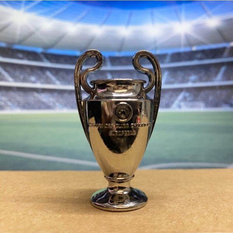 Figure Miniatur Trofi Piala Liga Champions / Piala UCL | Lazada Indonesia