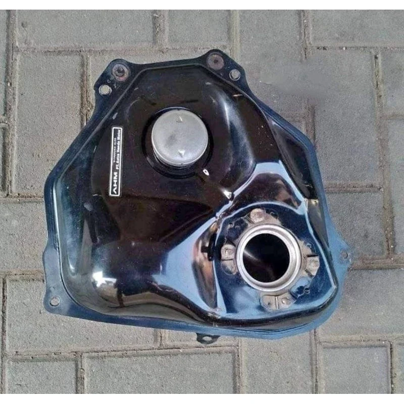 Tangki Bahan Bakar Honda Vario 125 lama/old Original Second | Lazada ...