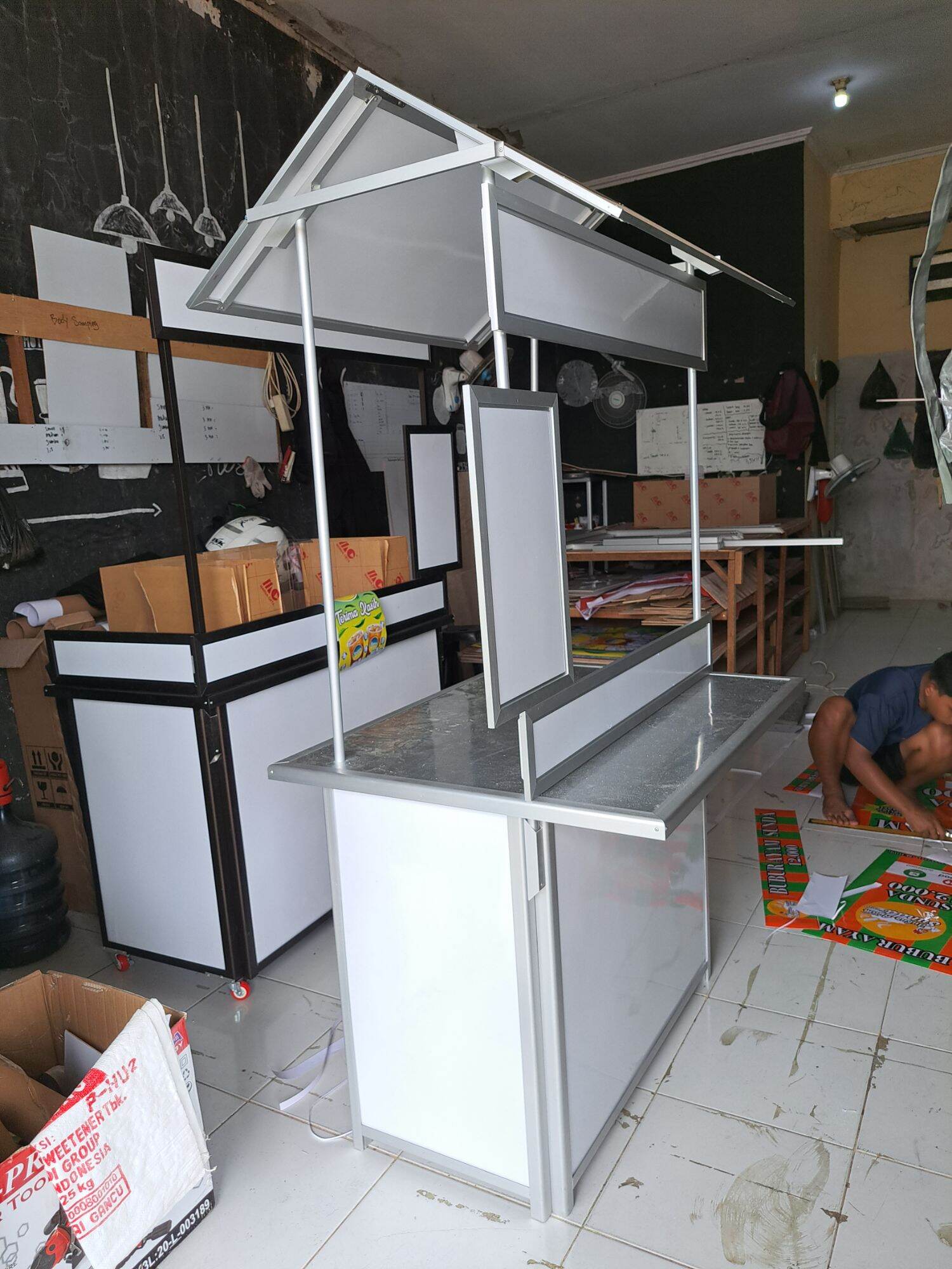 Booth Portable / Booth Lipat / Gerobak Lipat / Meja Lipat Jualan + Meja ...