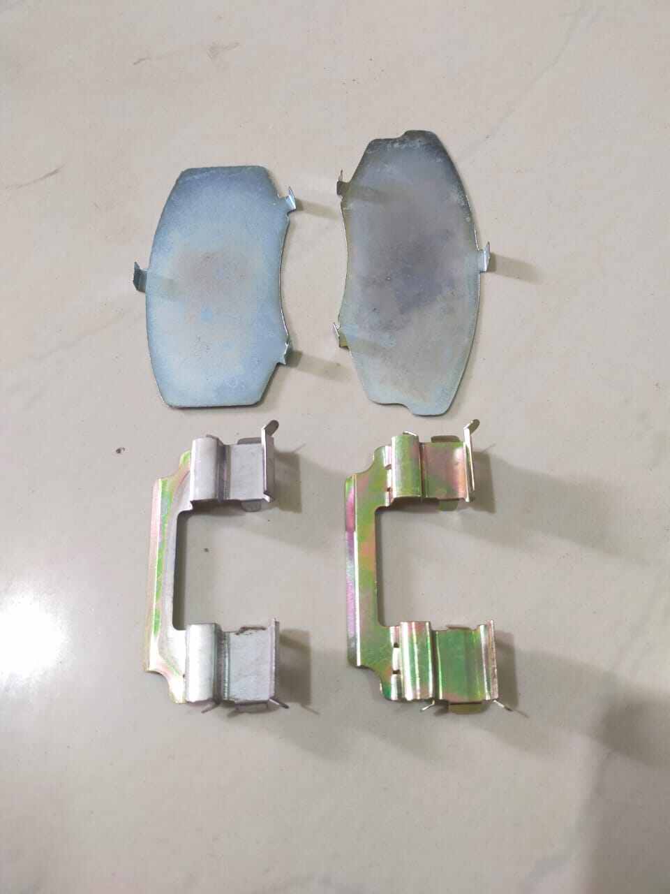PLAT DISC BRAKE) PELAPIS REM CAKRAM DEPAN TOYOTA INNOVA LAMA | Lazada ...