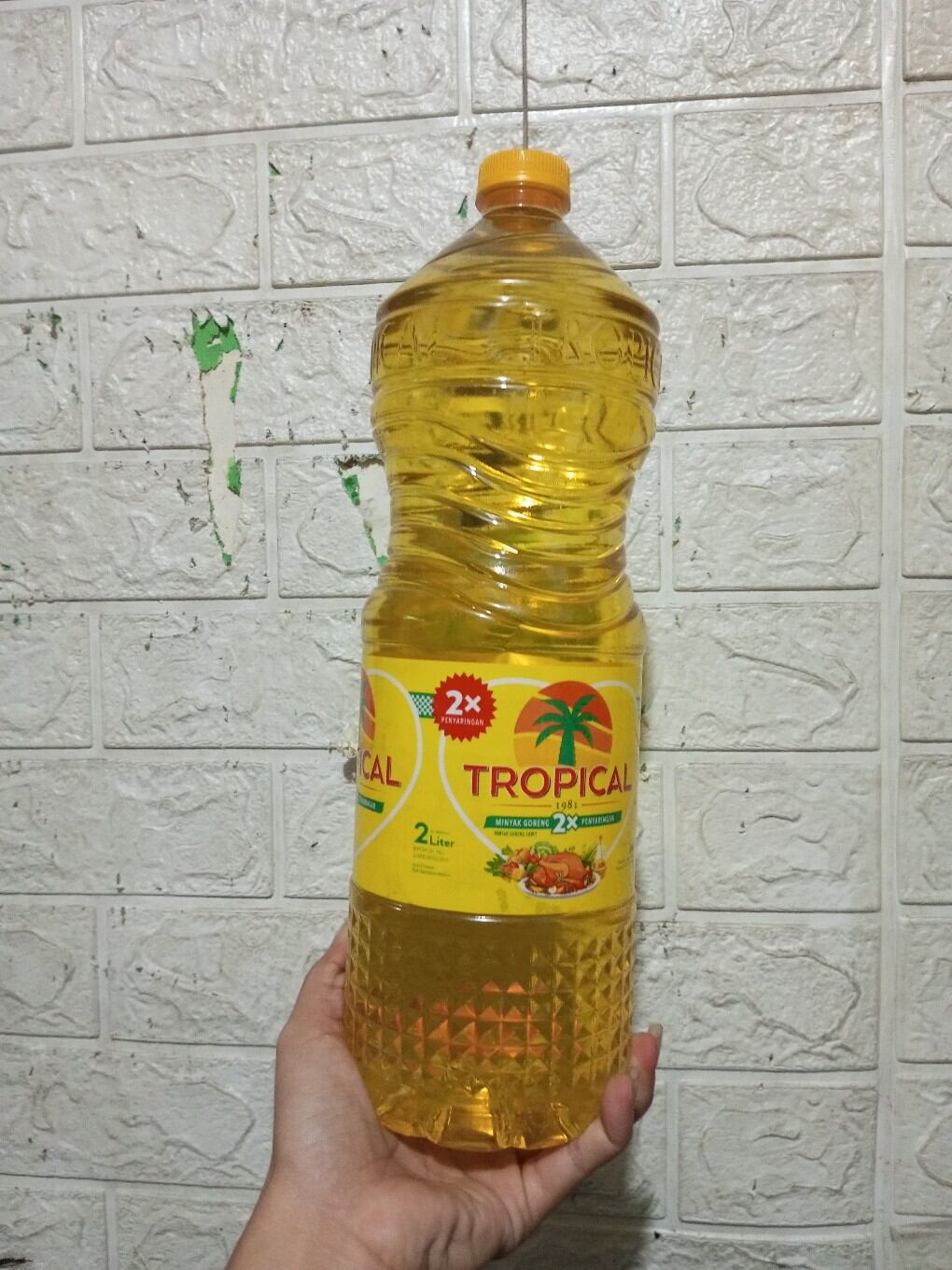 Minyak Goreng Tropical 2L BotoL | Lazada Indonesia