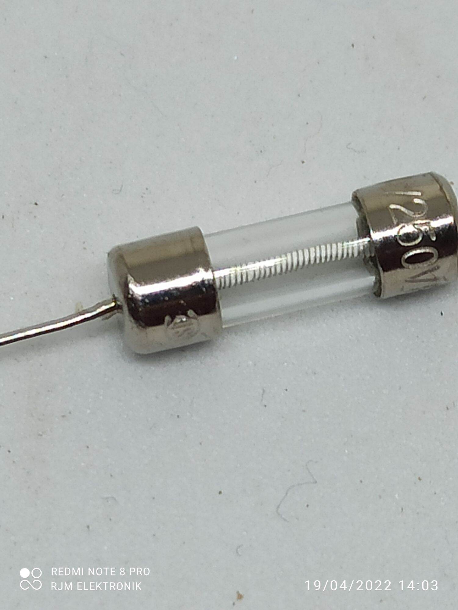 10 pcs fuse atau sikring kaki kawat 5A 250V | Lazada Indonesia