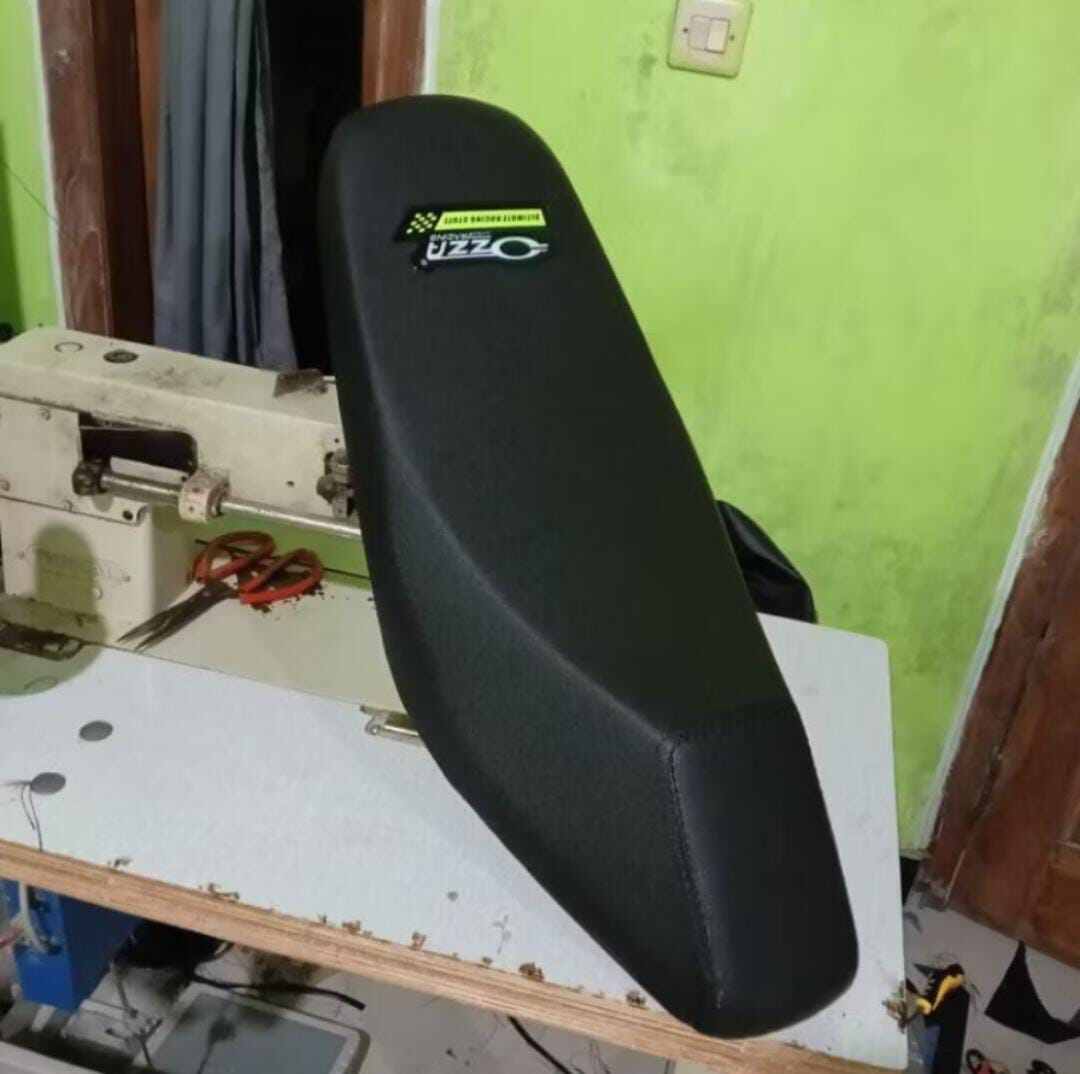 Jok motor Revo absolute Revo lama roadrace amplas ozza | Lazada Indonesia