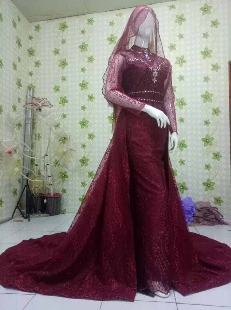 Gaun pengantin model slim warna maroon lengkap dengan slayer | Lazada ...