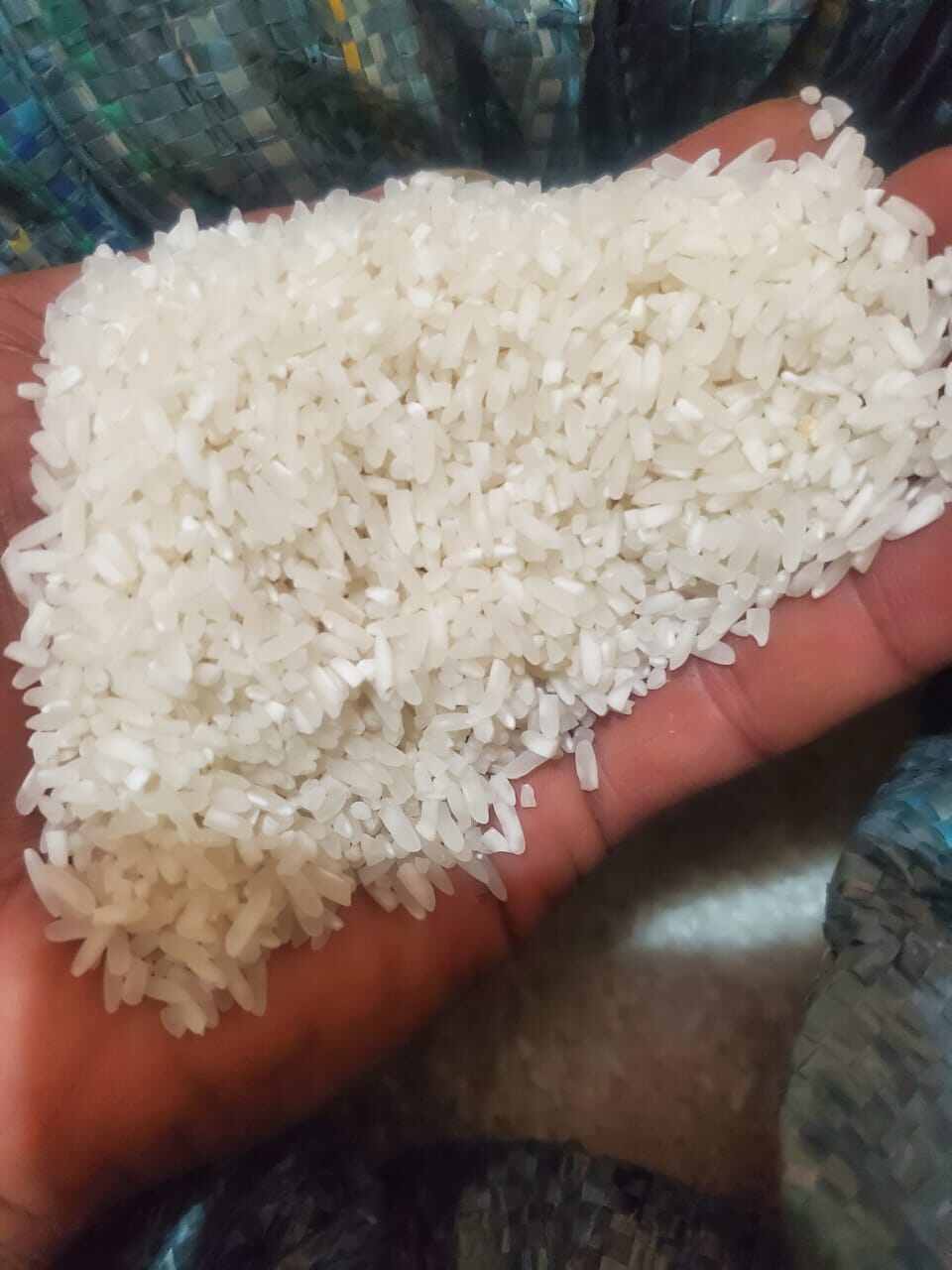 BERAS LOKAL/BERAS CURAH/BERAS DESA 1kg | Lazada Indonesia