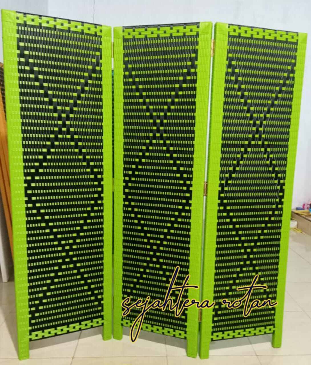 partisi penyekat ruangan rotan sintetis 3 pintu / pembatas ruangan ...