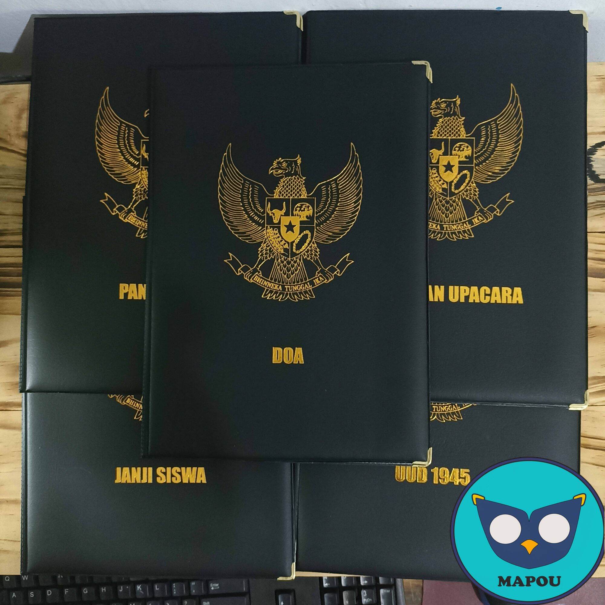 Map Upacara, Map Upacara Bendera Warna Hitam (Satu Set 5 PCS) | Lazada ...