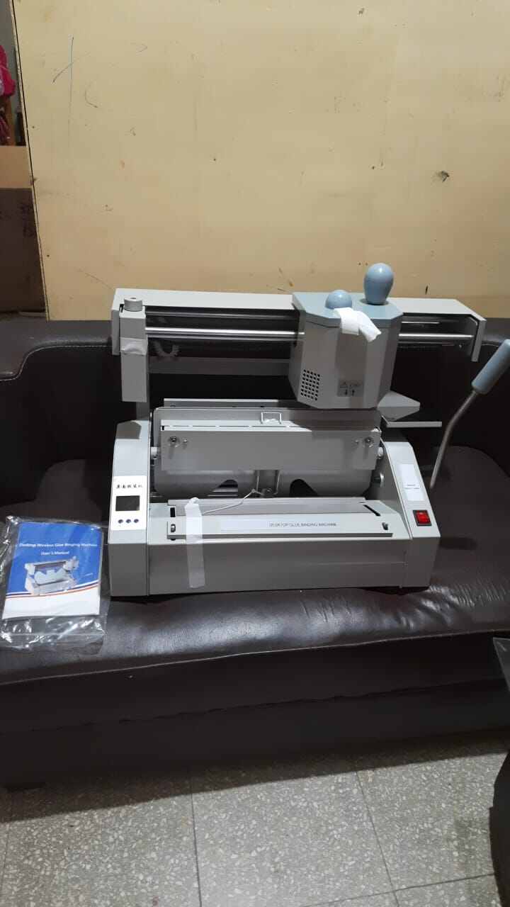 Mesin Jilid Buku Lem Panas 38cm Innovatec Semi Automatic Perfect