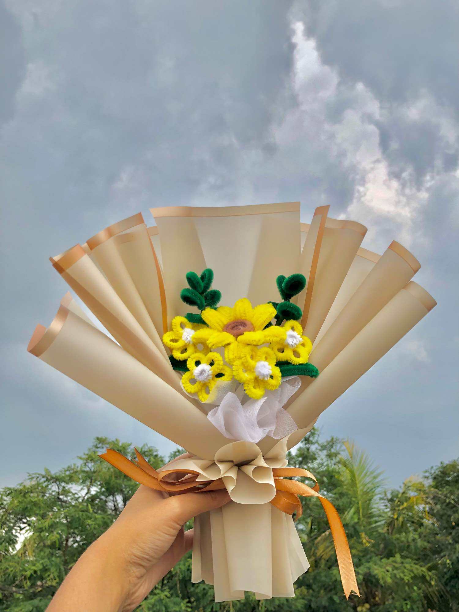 Buket bunga matahari kawat bulu/bouquet pipe flowers/buket aesthetic ...