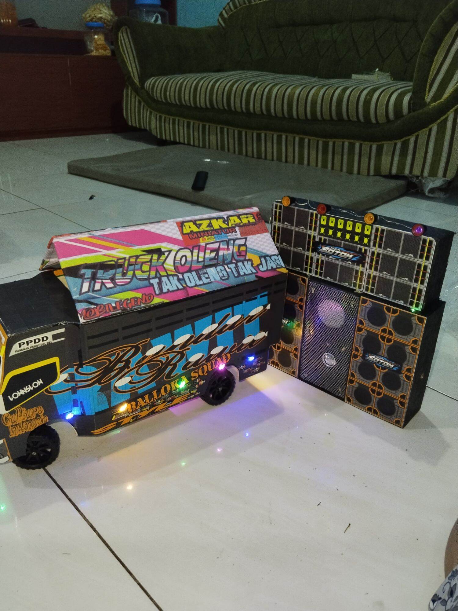 miniatur truck oleng & miniatur sound horeg | Lazada Indonesia