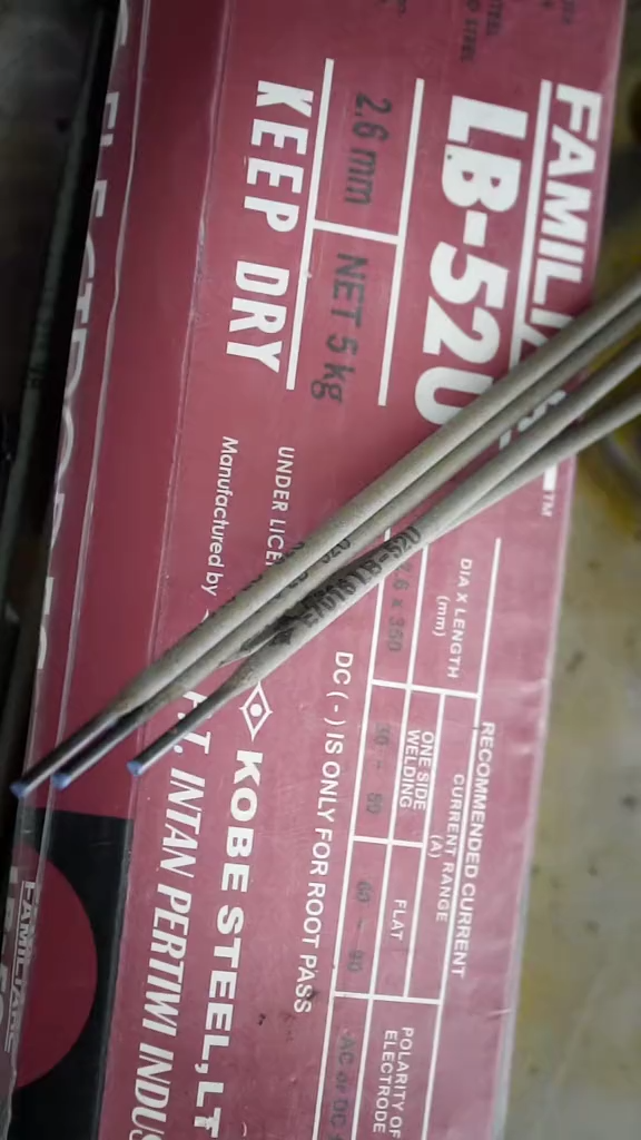 KOBELCO Kawat Las / Welding Electrodes FamilyArc LB-52 Series LB 52 / LB-52 AWS E7016/JIS D 4313 ...