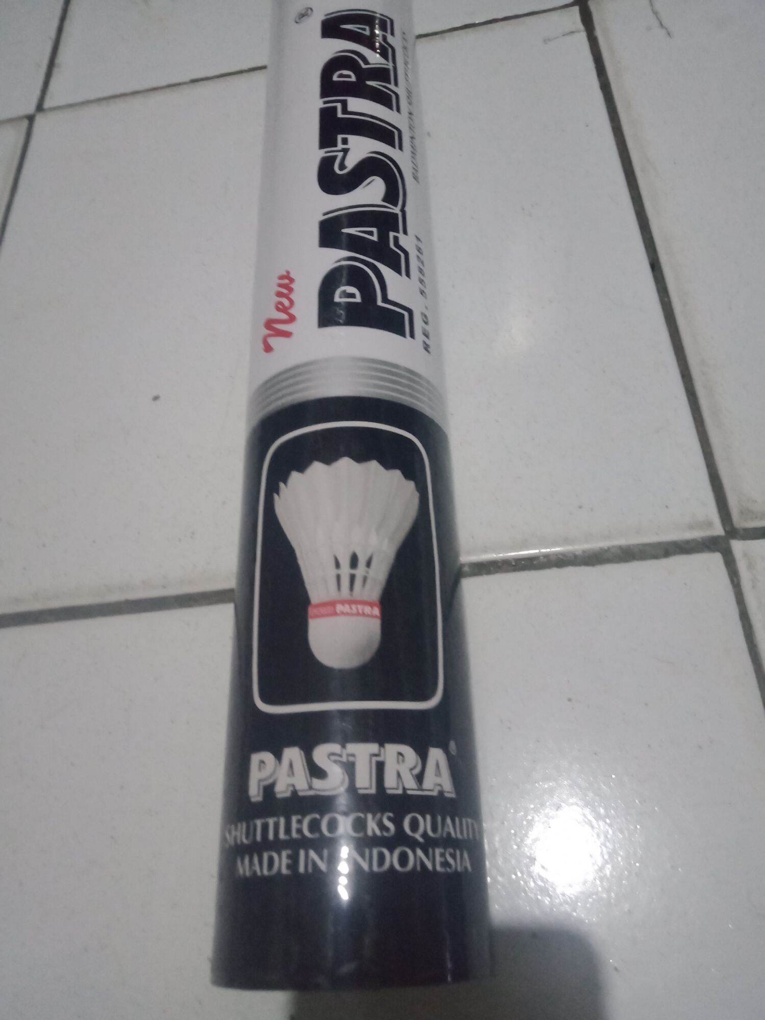 SHUTTLE KOK BADMINTON PASTRA ( HITAM PUTIH )dan PASTRA BIRU PUTIH ...