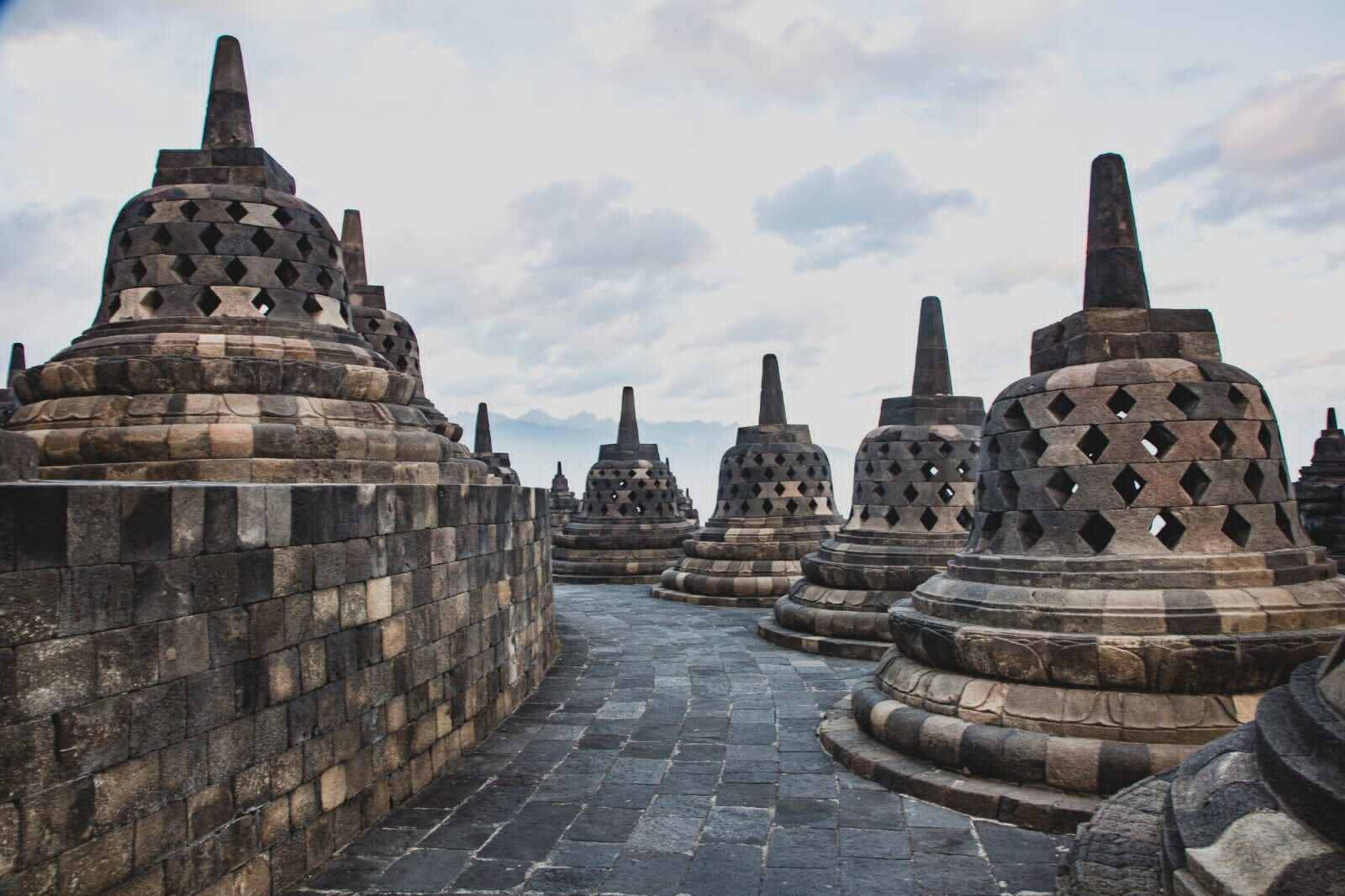 POSTER UKURAN JUMBO CANDI BOROBUDUR, LUKISAN DINDING CANDI BOROBUDUR ...