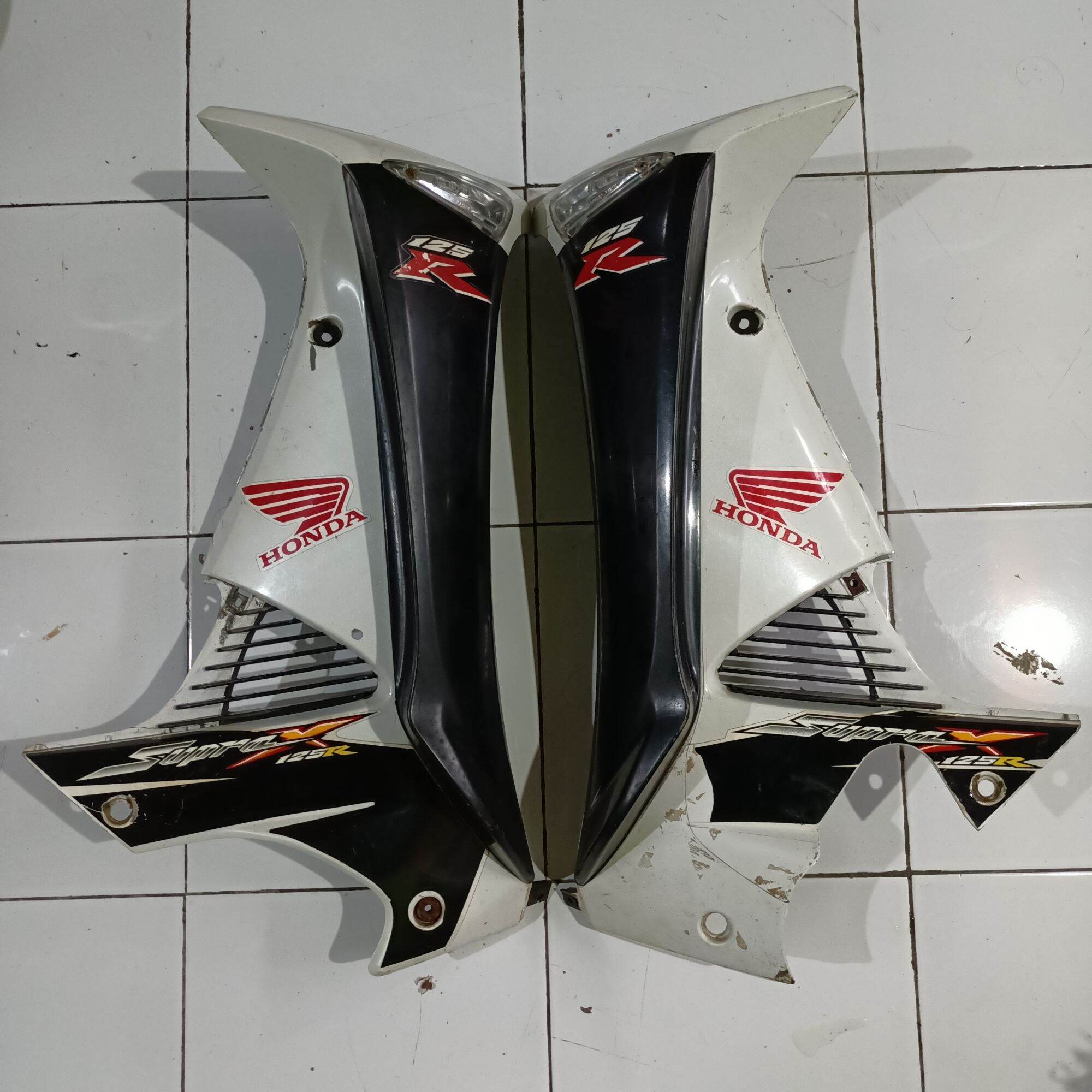 Tebeng dek cover sayap luar dalam Honda Supra X 125R supra x 125r ...