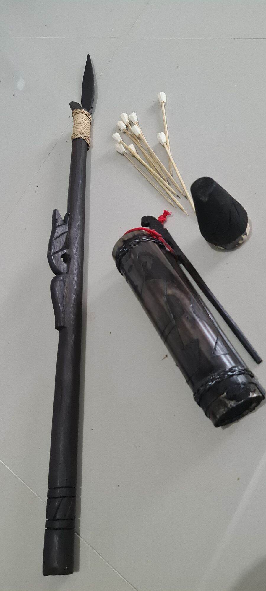 sumpit khas dayak sumpit dari kayu ulin khas kalimantan panjang 60 cm ...