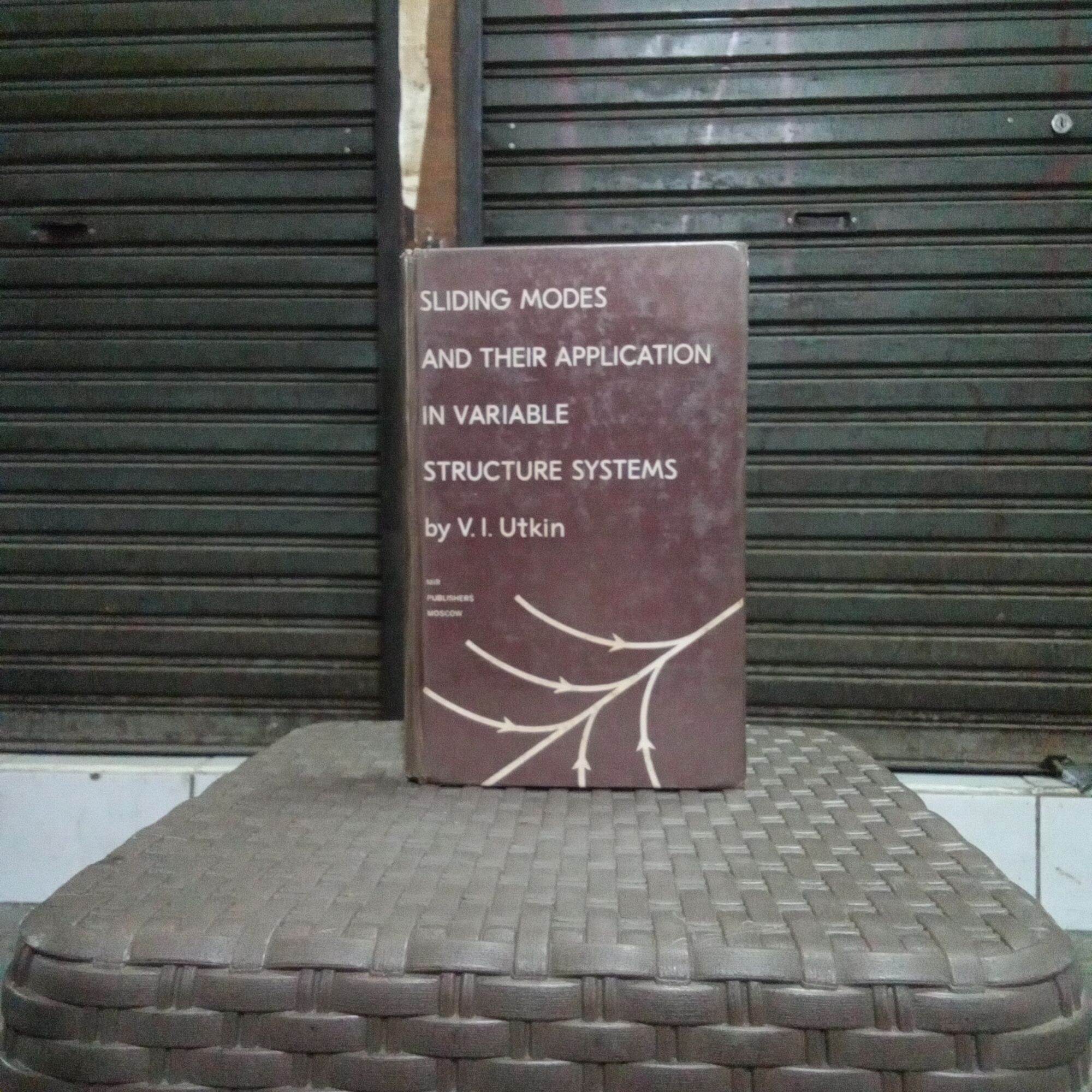 Sliding Modes And Their Application In Variable Structure Systems V I Utkin Lazada Indonesia