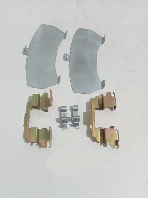 Plat Disc Brake Plat kuku kampas rem Depan Avanza (1 Set) | Lazada ...