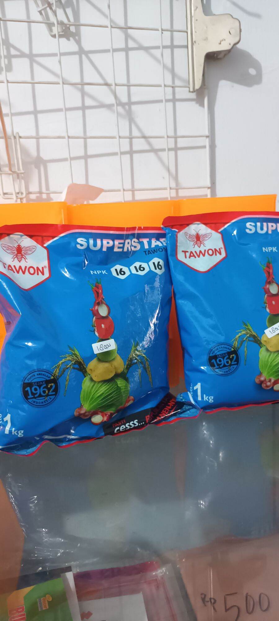 Npk Cap Tawon 16 16 16 isi 1KG | Lazada Indonesia