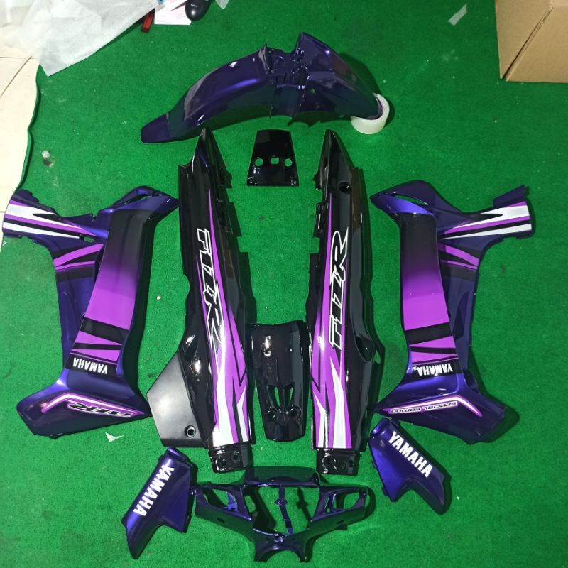 cover body motor Yamaha fiz R warna hitam ungu limited edition | Lazada ...