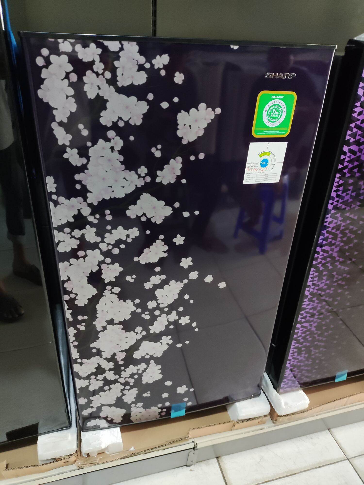 Lemari es Sharp 162 sakura | Lazada Indonesia