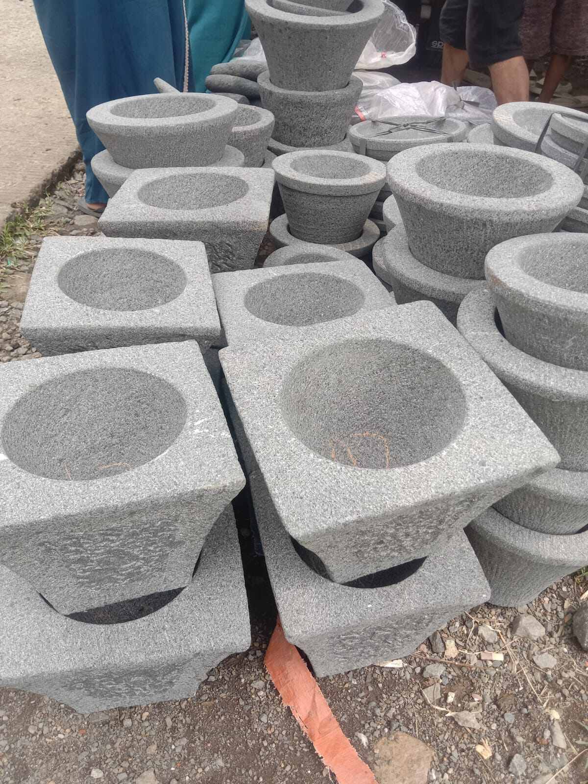 Lumpang kotak batu asli jumbo / lumpang manual pahat | Lazada Indonesia