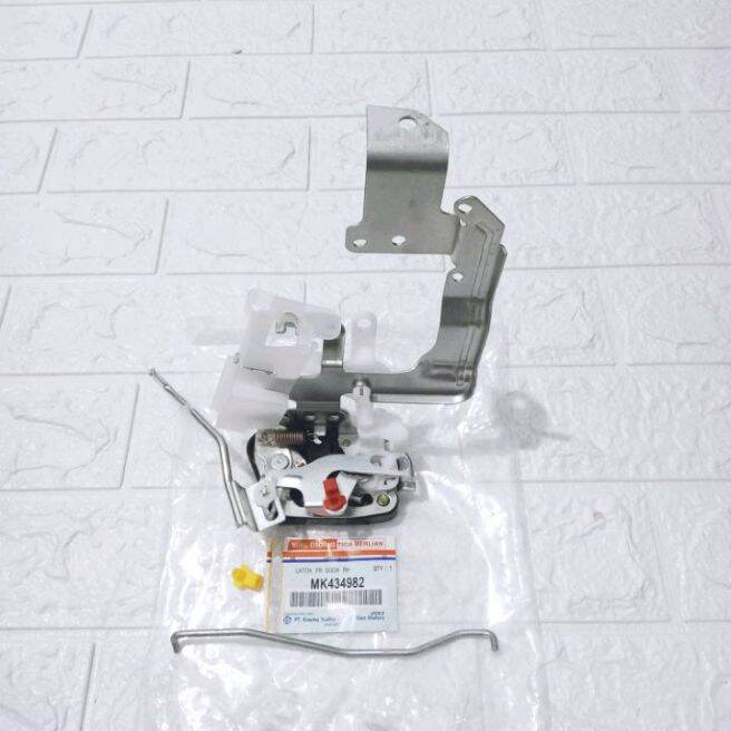 Door lock 01 Canter PS110 PS125 kunci pintu PS 110 125 pengunci pintu ...
