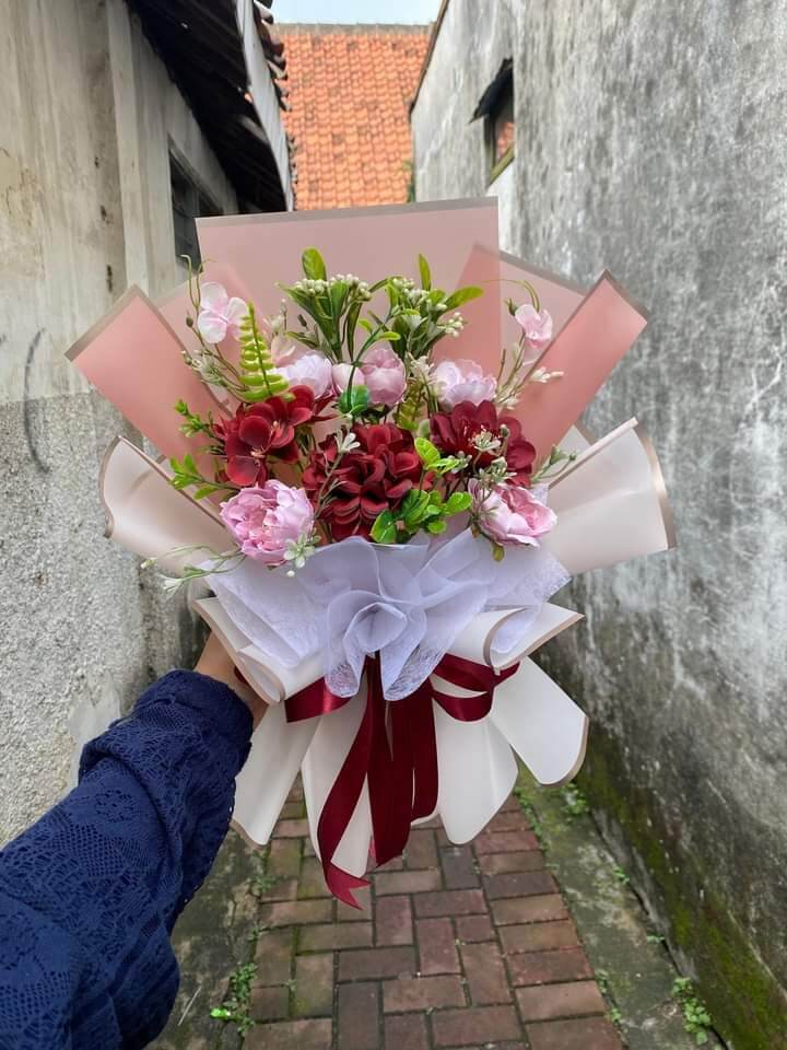 Buket bunga buket uang buket kupu kupu Buket permen untuk hadiah ulang ...