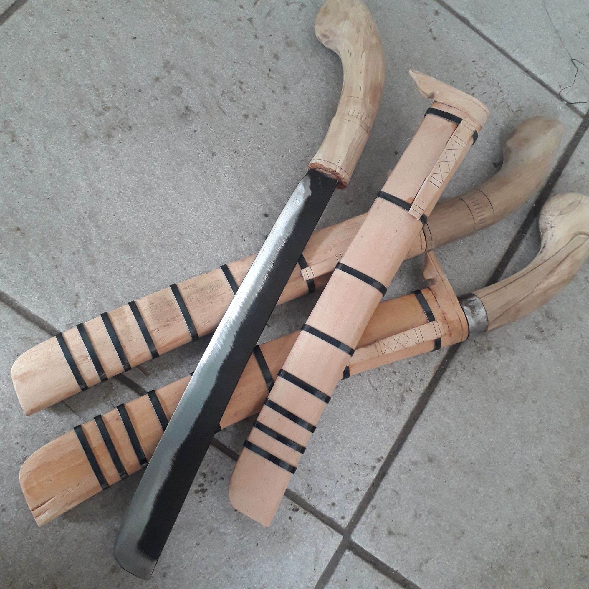Golok Potong Kayu dan Bambu / Golok Perkebunan / Gagang golok dari kayu ...