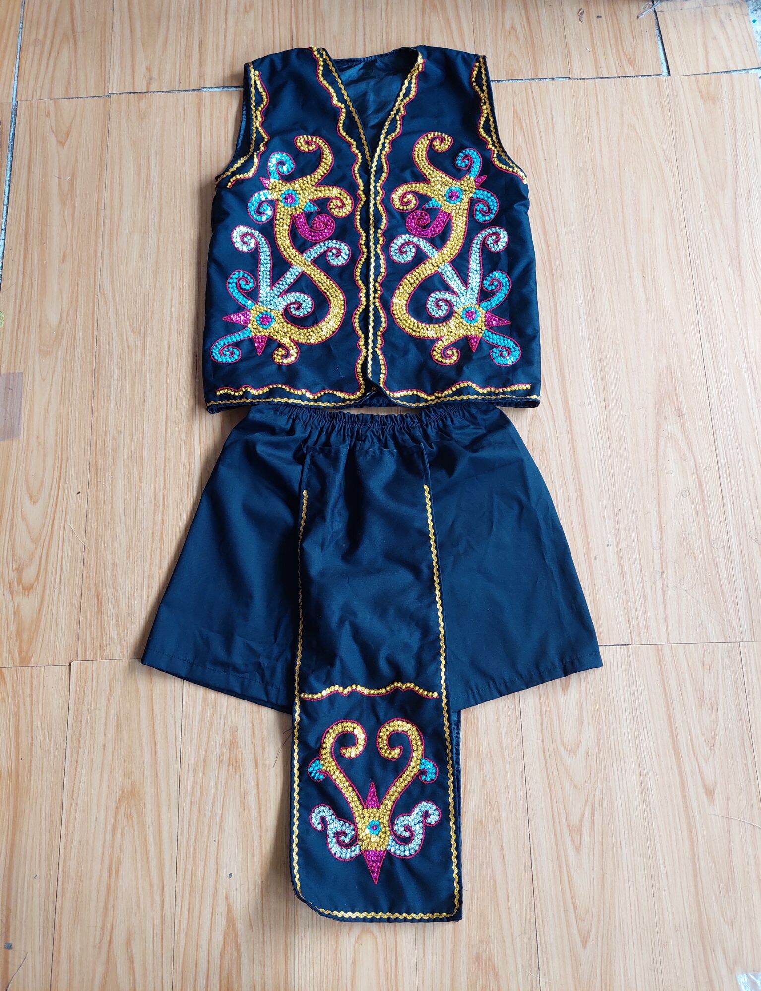 Baju Adat Dayak Kalimantan Pria Dewasa | Lazada Indonesia