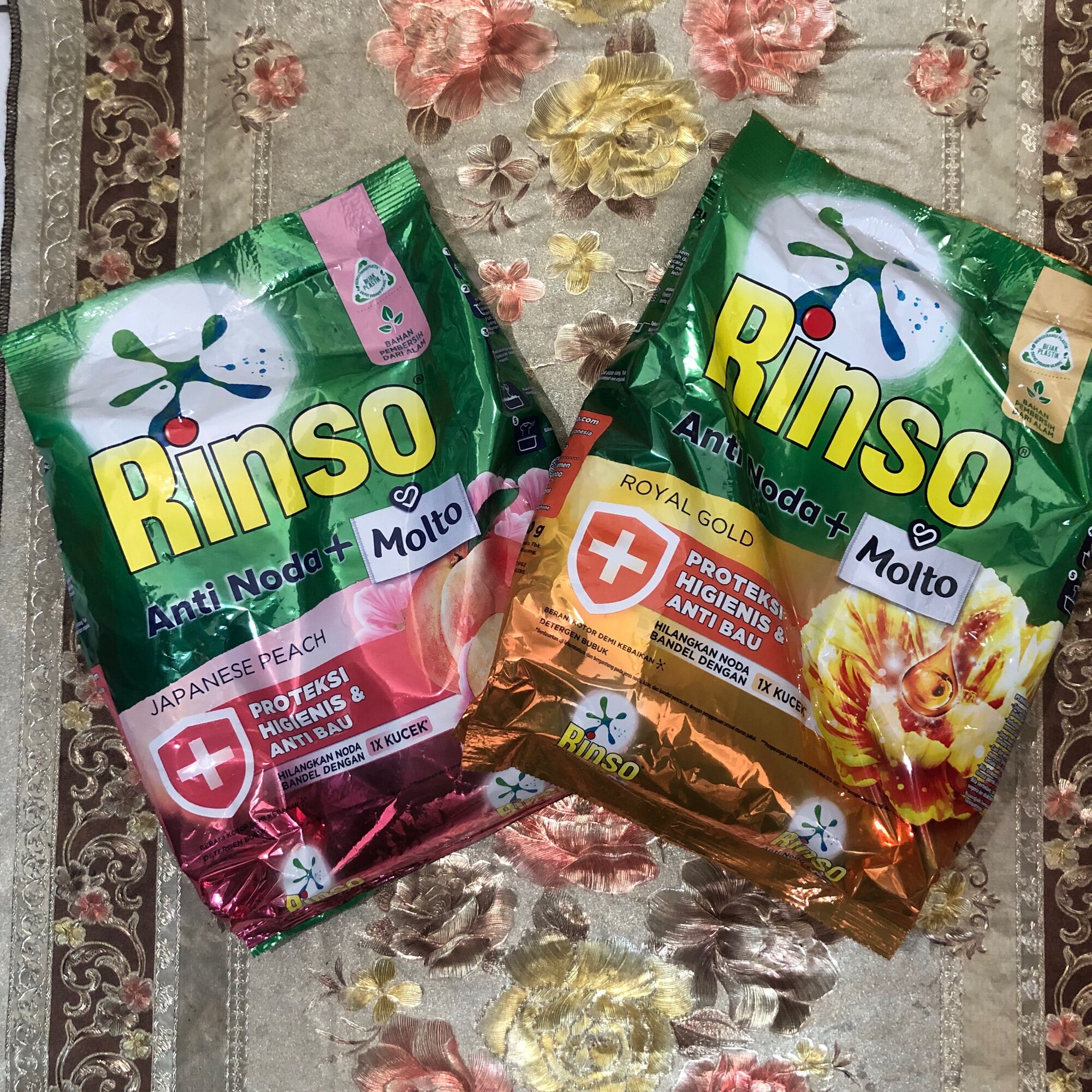 Rinso Molto Sabun Cuci Murah Promo Anti Noda Detergen Bubuk 770mL ...