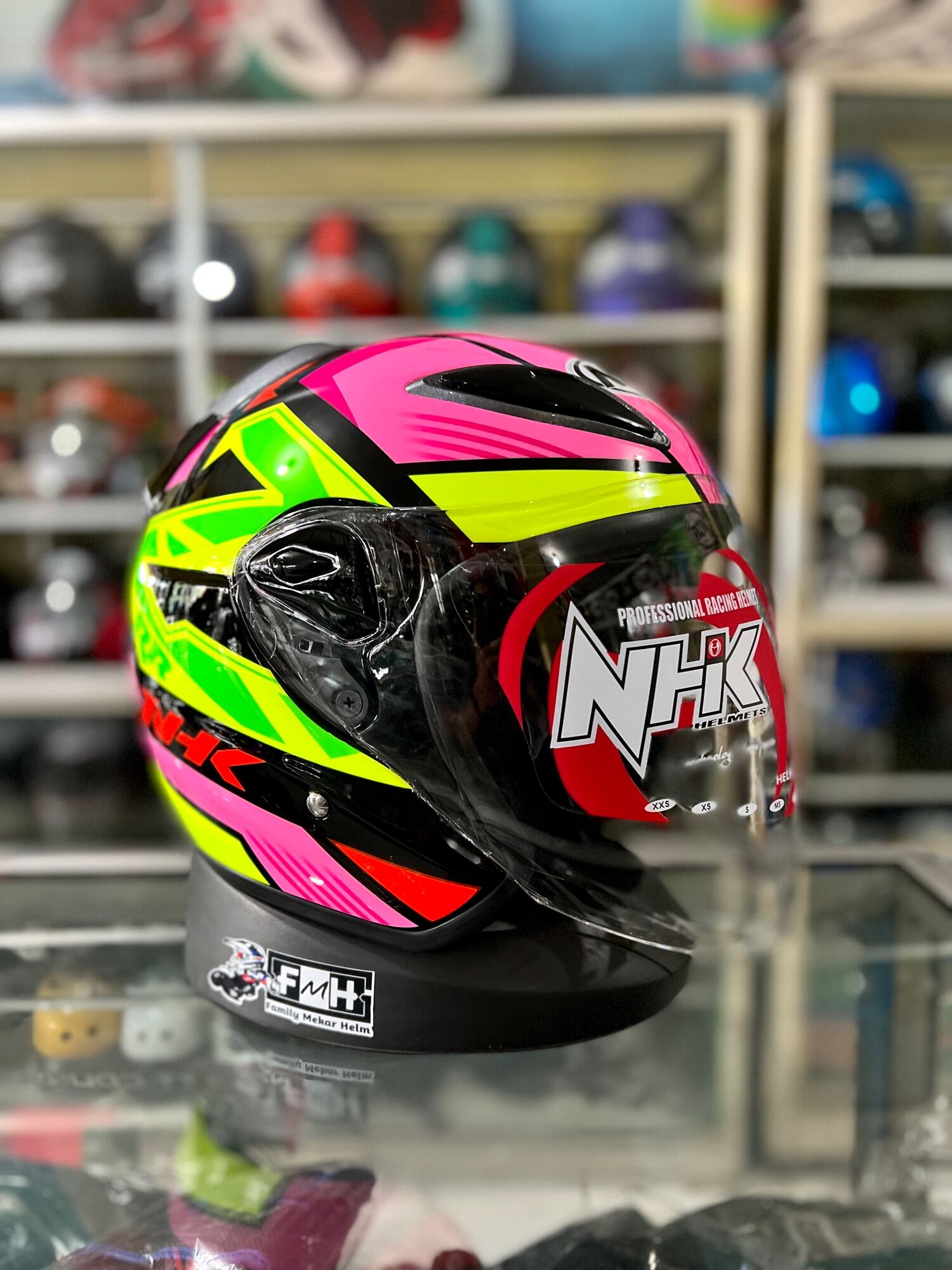 HELM NHK R6 MOTIF STARCO BLACK/PINK HELM HALF FACE TERBARU 2022 ...