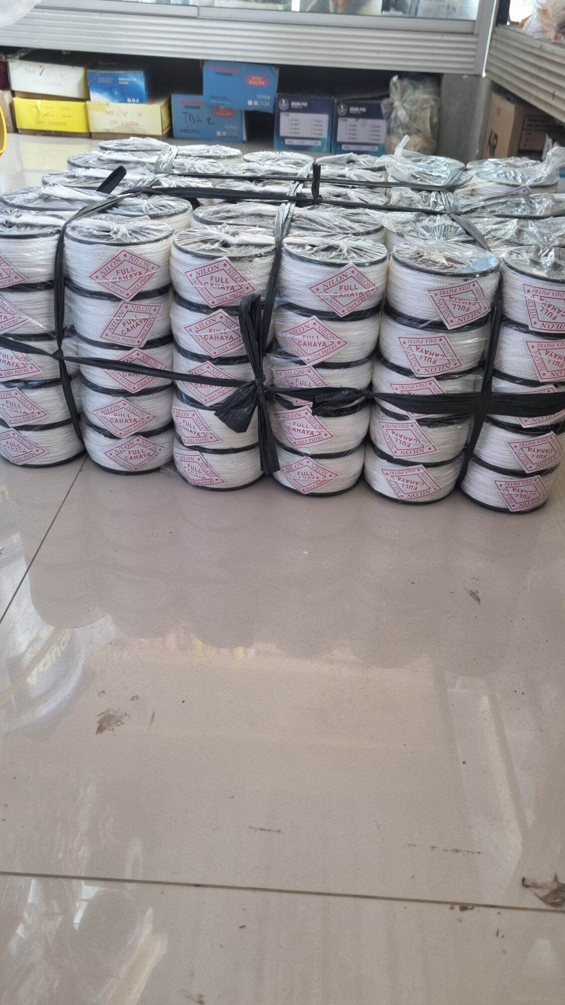 Benang bangunan roll besar / benang tukang / benang nilon bangunan roll ...
