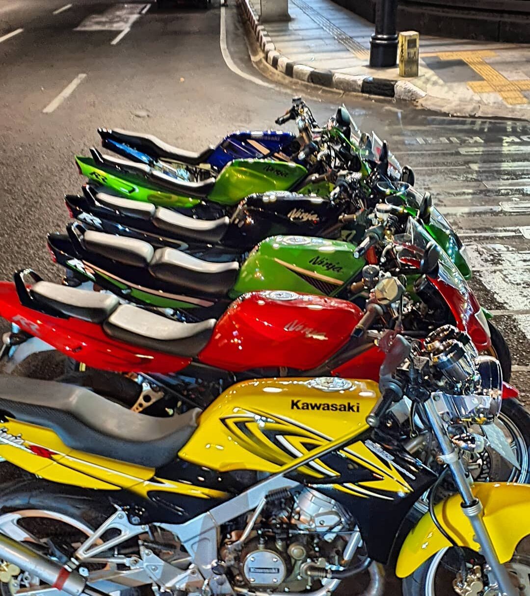 Striping lis sticker standar ori Kawasaki ninja ss 2011 kuning striping ...