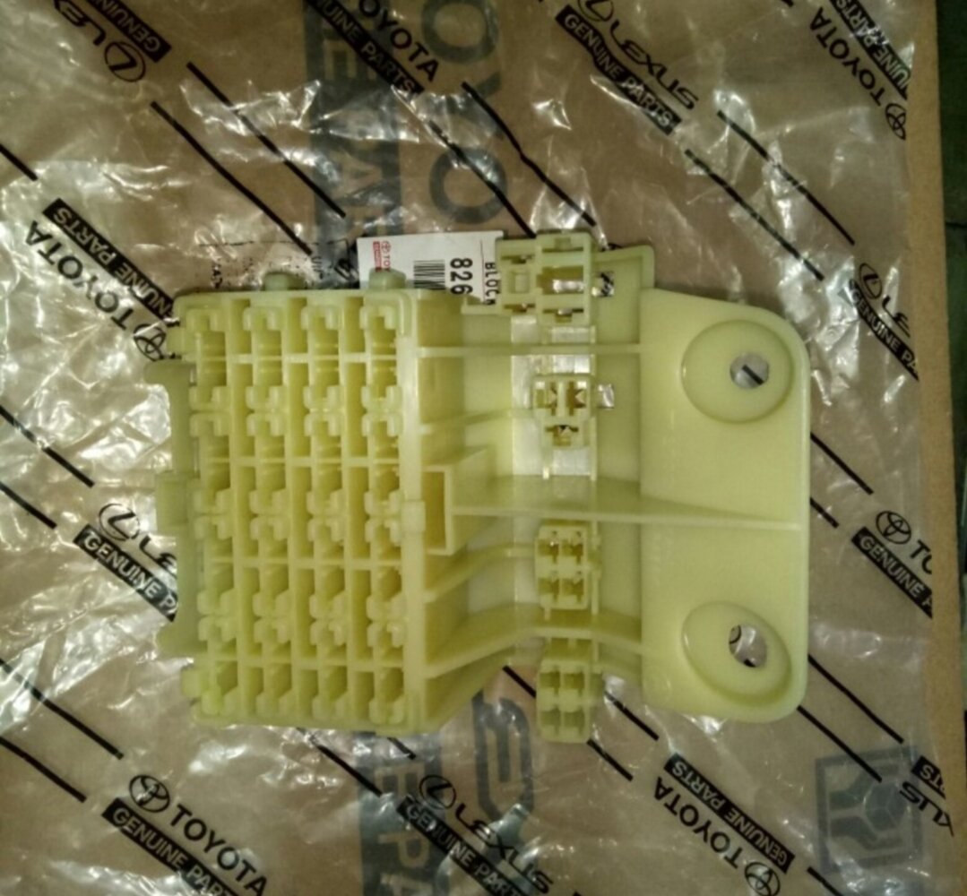 Box Skring 24v Box Sikring 24volt Box Sekring 24v Toyota Dyna 115 125 ...