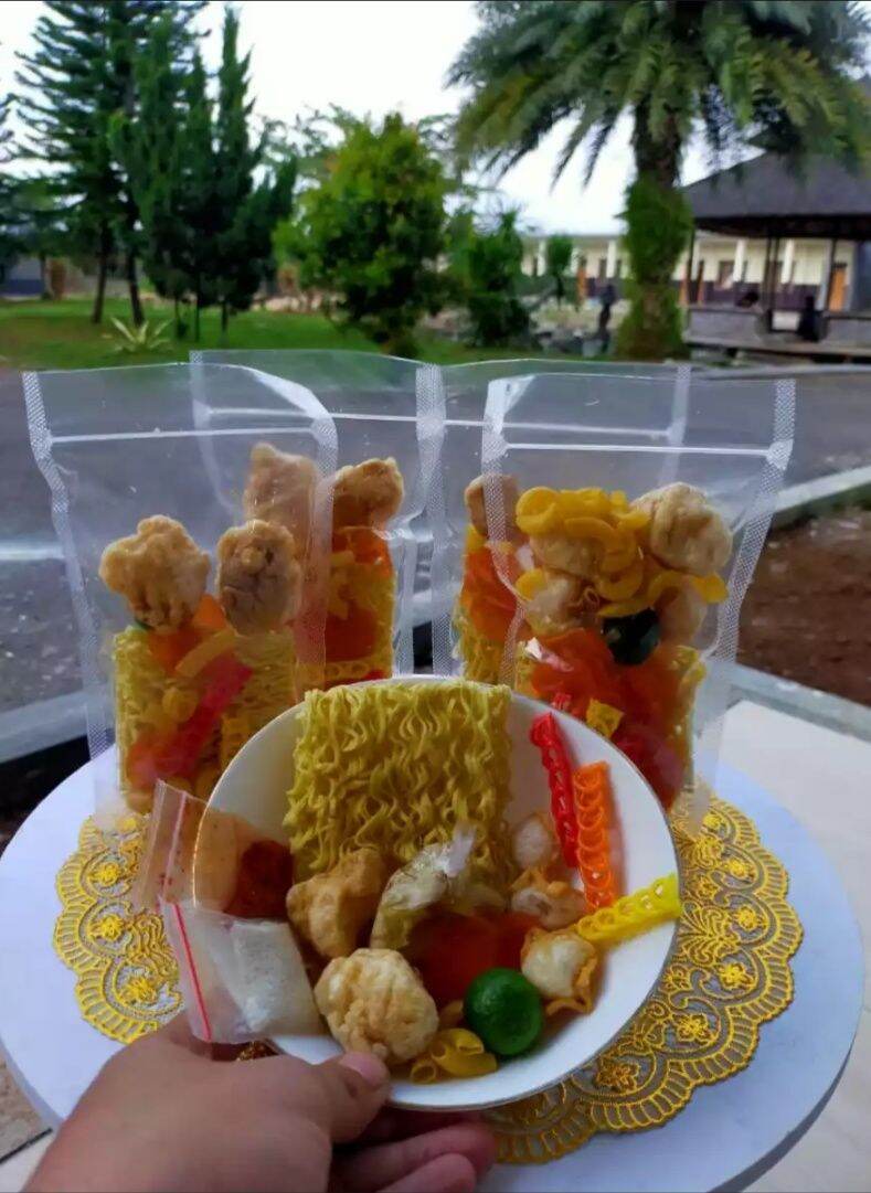 SEBLAK INSTAN GURIH LEZAT PEDAS PAKET 10 BUNGKUS | Lazada Indonesia