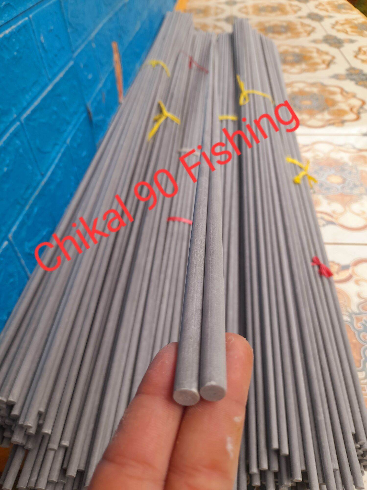 BAHAN FIBER SOLID BELUM DISERUT/DIBUBUT DIAMETER 8MM PANJANG 150CM ...