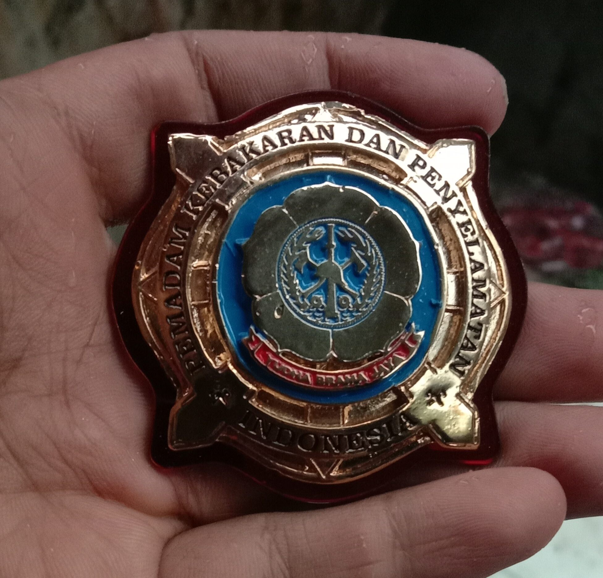 PIN LENCANA KEWANGAN PEMADAM DAMKAR | Lazada Indonesia