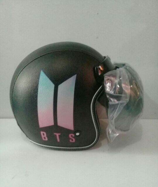 HELM BOGO FULL PRINTING MOTIF LOGO BTS | Lazada Indonesia