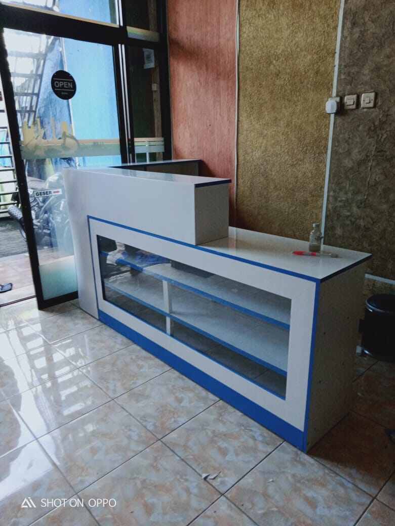 Lemari Rak & Meja Kasir Etalase 1 Set Furniture Display Utk Distro ...